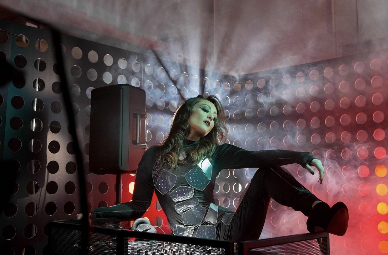Renowned actress, singer, and DJ - Meet LAUREN MAYHEW
