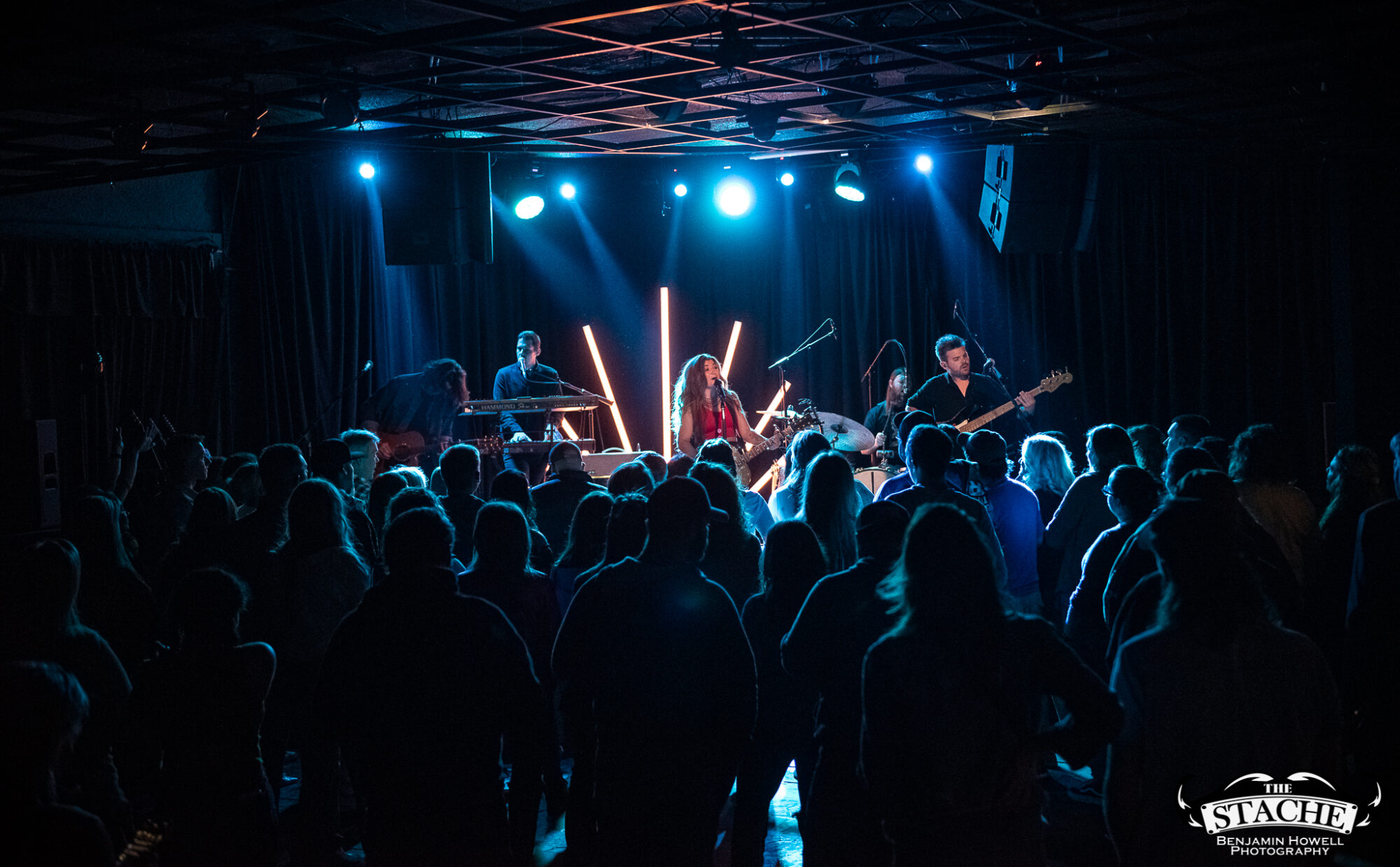 LIVE: Tenille Townes Took 'Pieces Of My Heart' In Grand Rapids ...