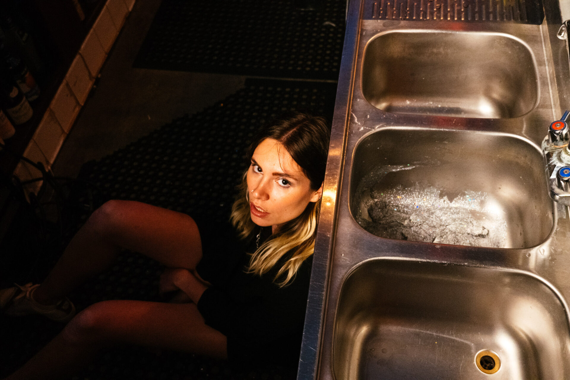 Talker releases sincere new single , “Drag Your Feet” - Substream Magazine