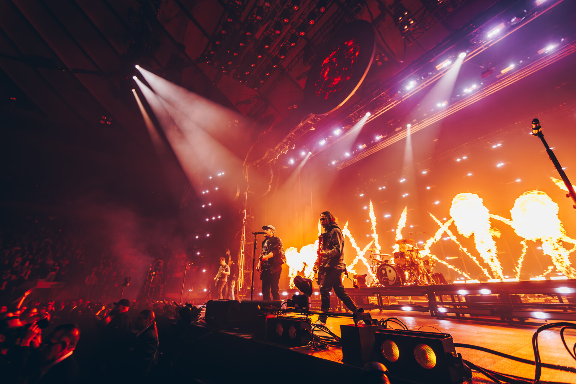 Review: Fall Out Boy Make Magic At Madison Square Garden - Substream ...