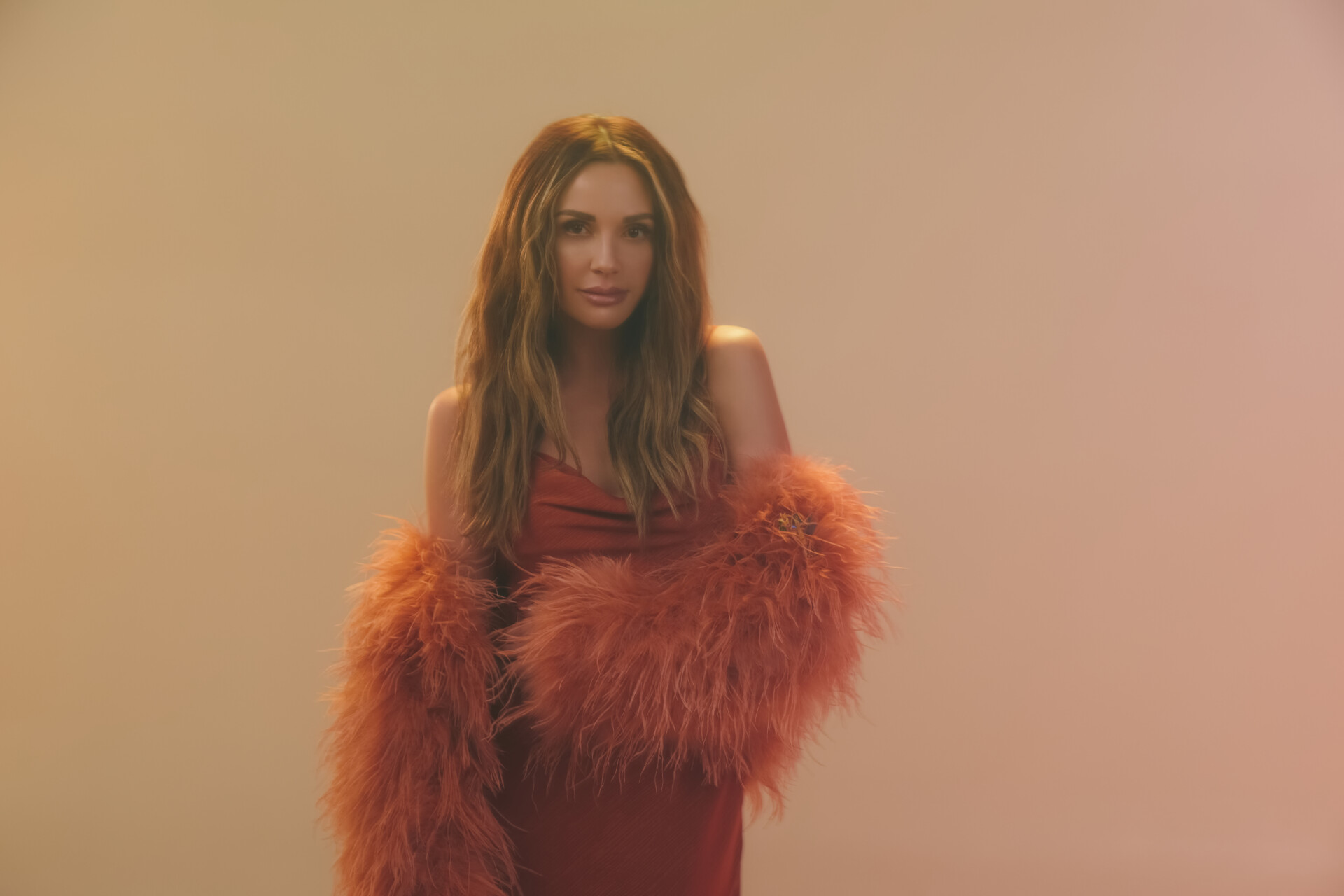 Carly Pearce shares new song "my place" - Substream Magazine