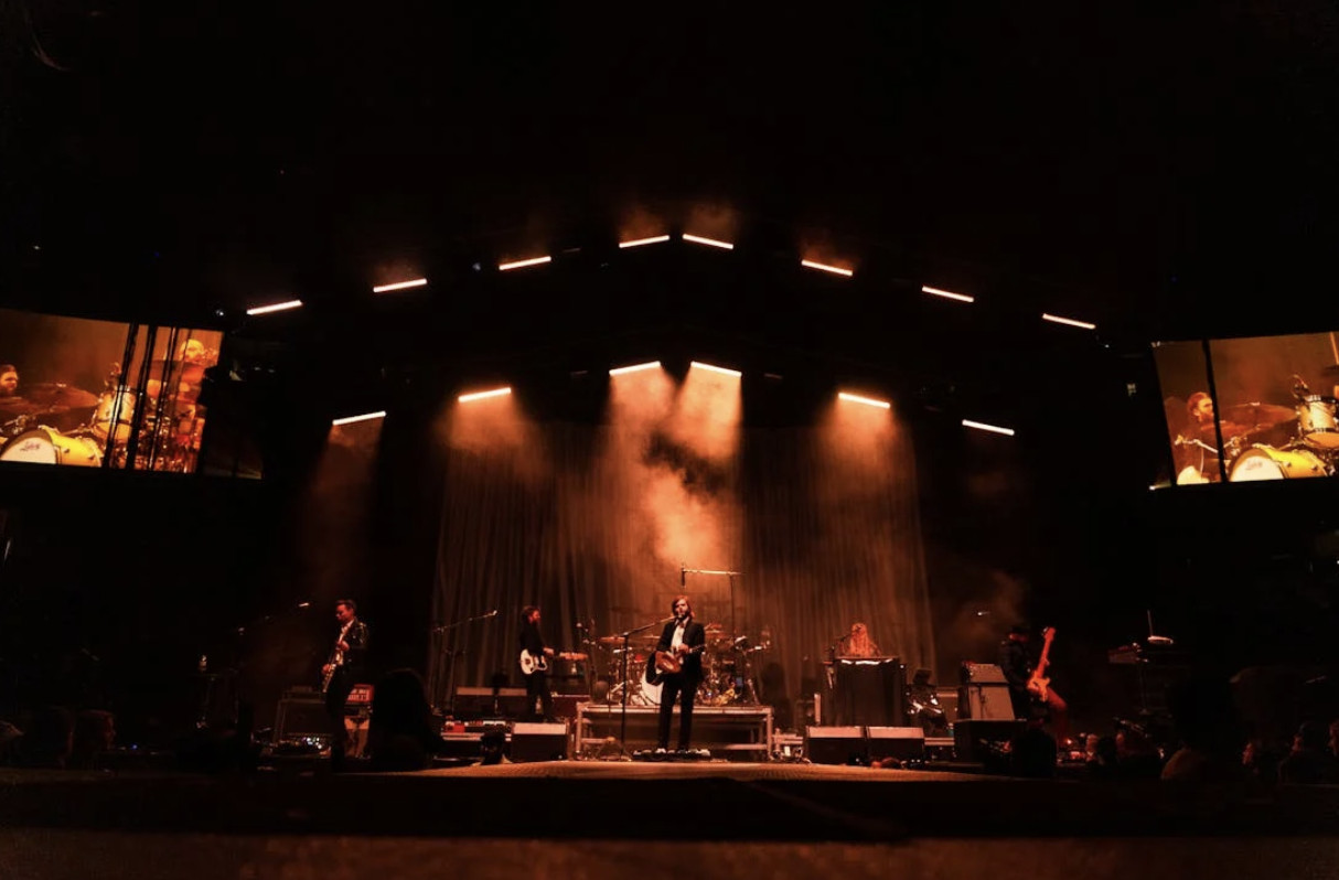 The Art of Live Concert Production: How Professional Audiovisuals Shape ...